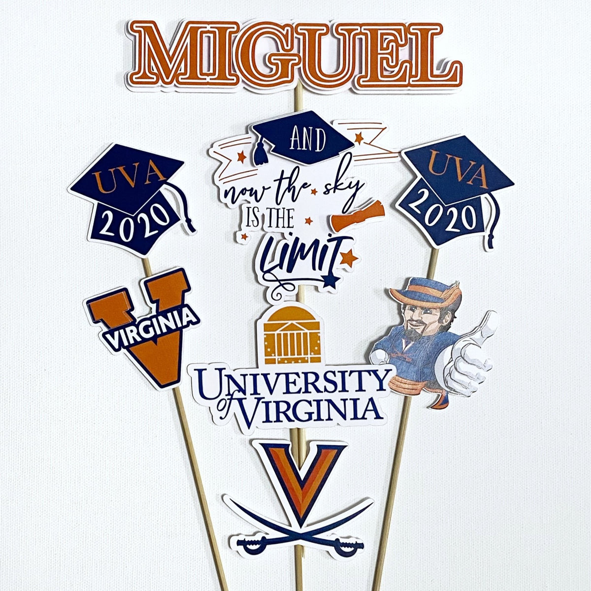 Cake Topper - Graduación UVA – CraftsbyWendyHerrera